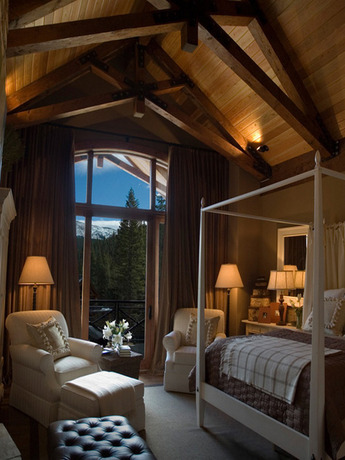 Rafters in the Bedroom - Panda's House