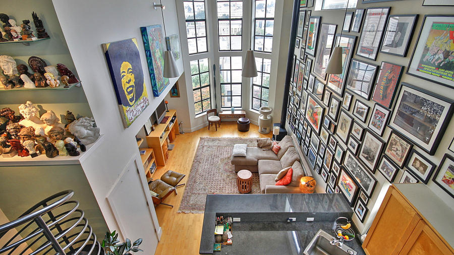 17' High Ceilings - Panda's House