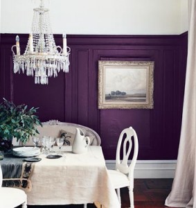 aubergine paint wall - Panda's House