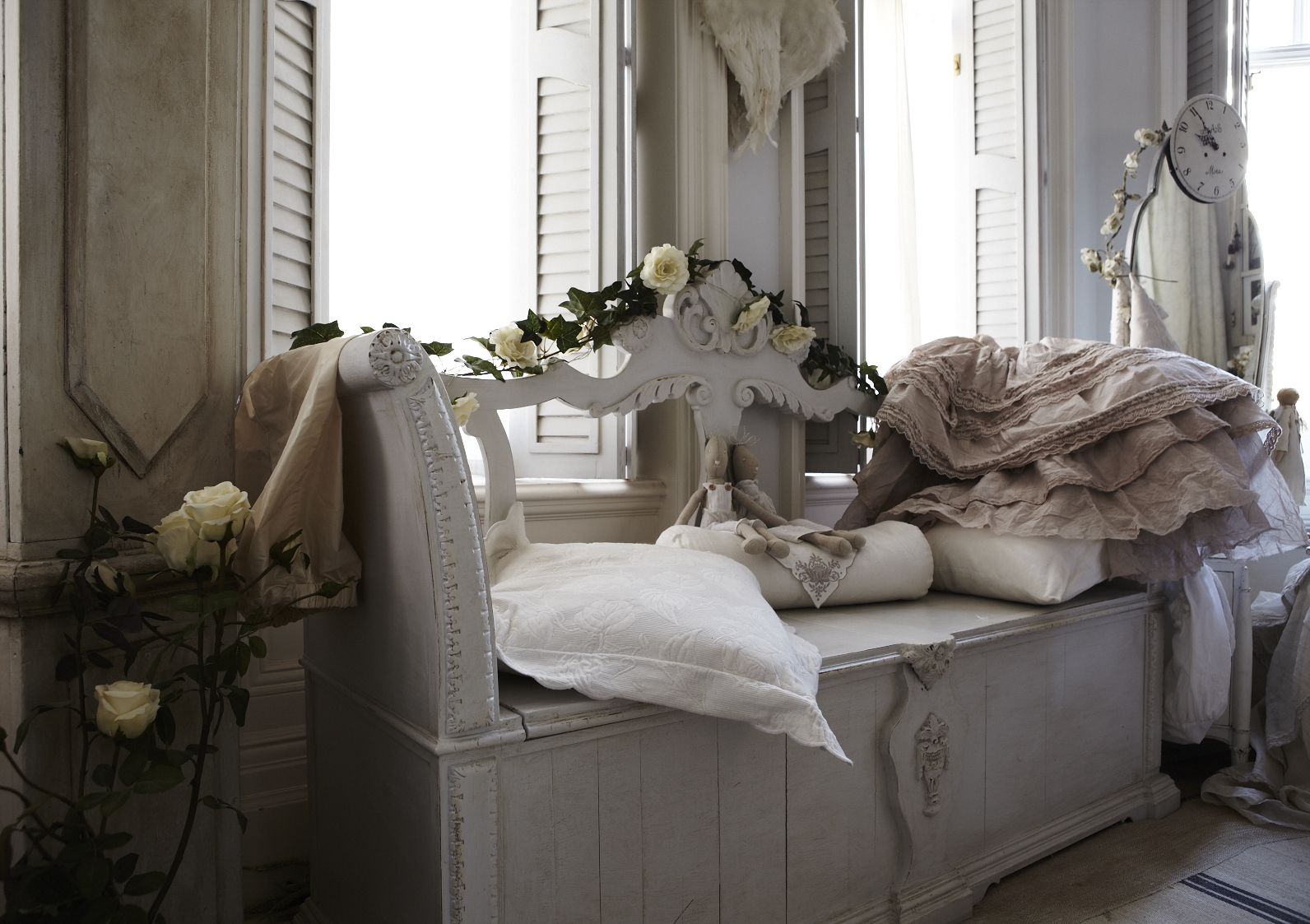 Shabby Chic Home in England - Panda's House